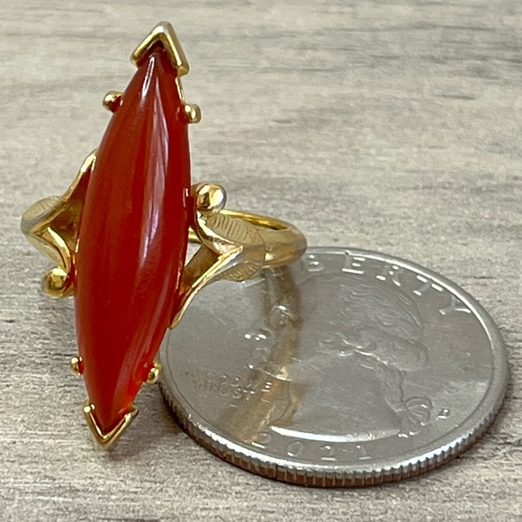 Avon | Jewelry | Vintage Avon Gold Ring With Red Carnelian Like ...